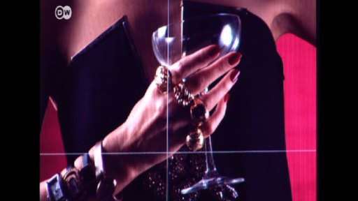 Das britische Handmodel Nina Taylor - Euromaxx – DW – 19.11.2013