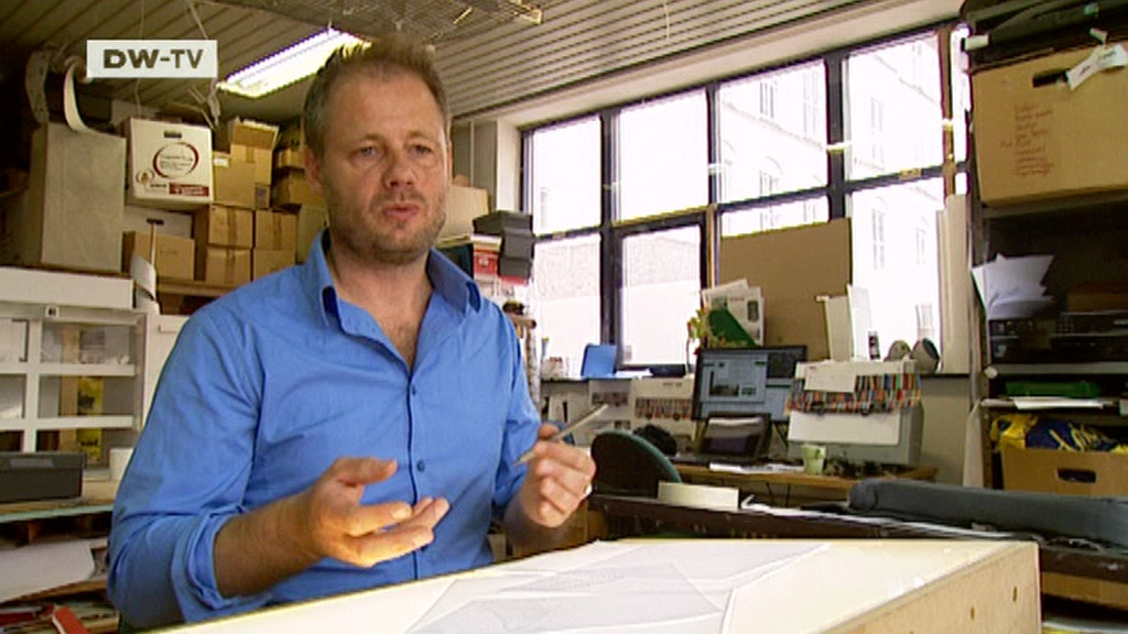 Danish Paper Artist Peter Callesen – DW – 08/19/2011