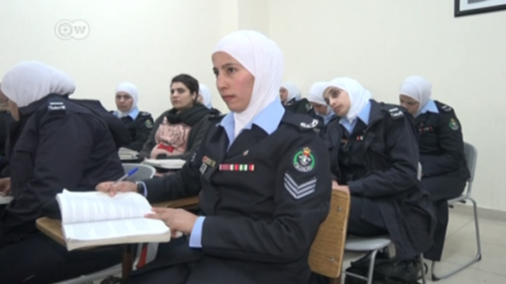Jordanian women in uniform – DW – 02/08/2019