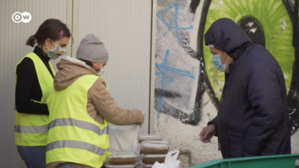 Poverty rises in France – DW – 12/24/2020