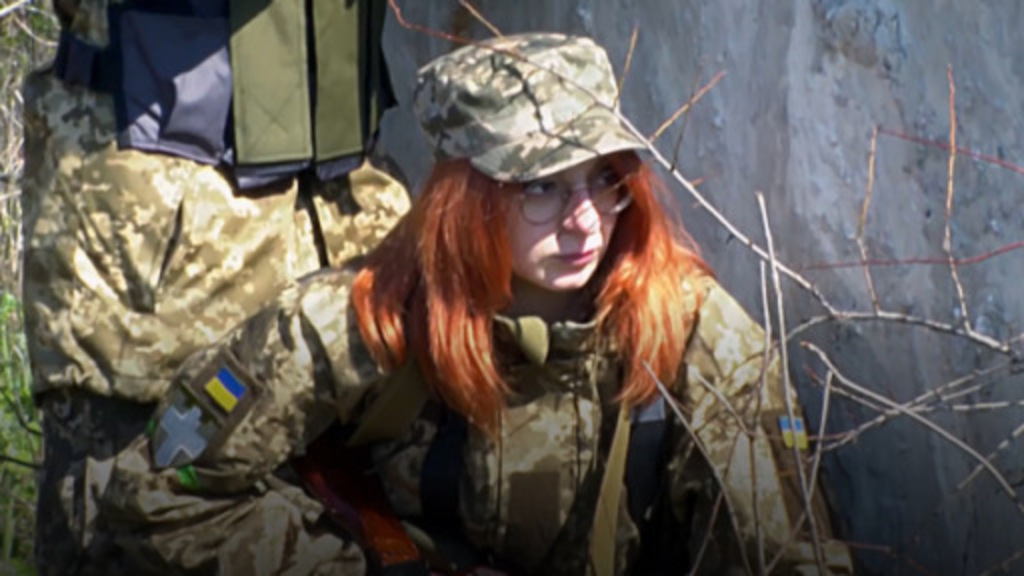 Mother and daughter defend their homeland – DW – 05/04/2022