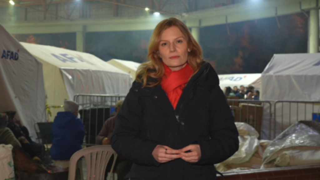 DW's Julia Hahn reports live from Adana – DW – 02/12/2023