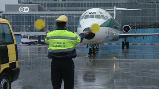 Streik am Frankfurter Flughafen # 16.02.2012 12 Uhr # Journal (spanisch ... Streik am Frankfurter Flughafen # 16.02.2012 12 Uhr # Journal (spanisch ...