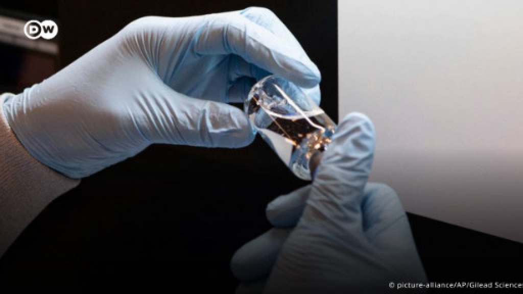 What is Remdisivir? – DW – 04/30/2020