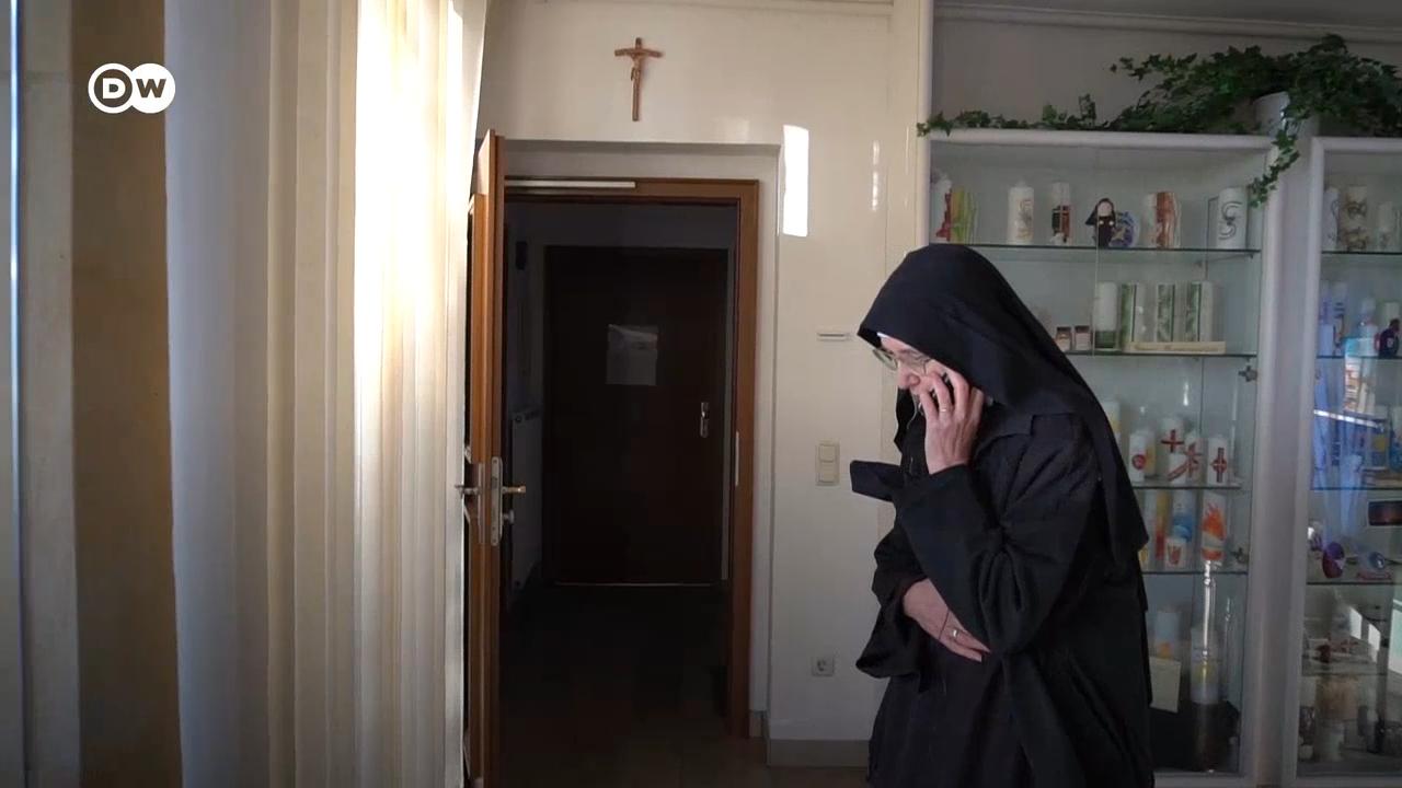 Freira pode ser presa por acolher refugiados – DW – 30/12/2020