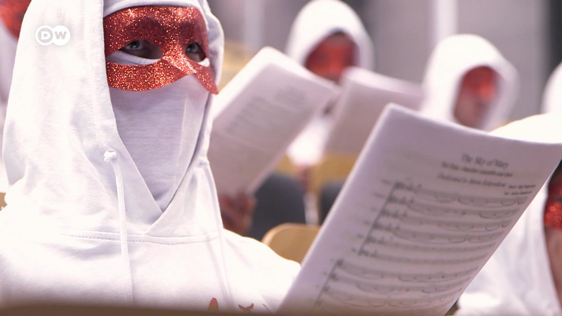 Há espaço para a arte em tempos de guerra e opressão? – DW – 05/10/2022