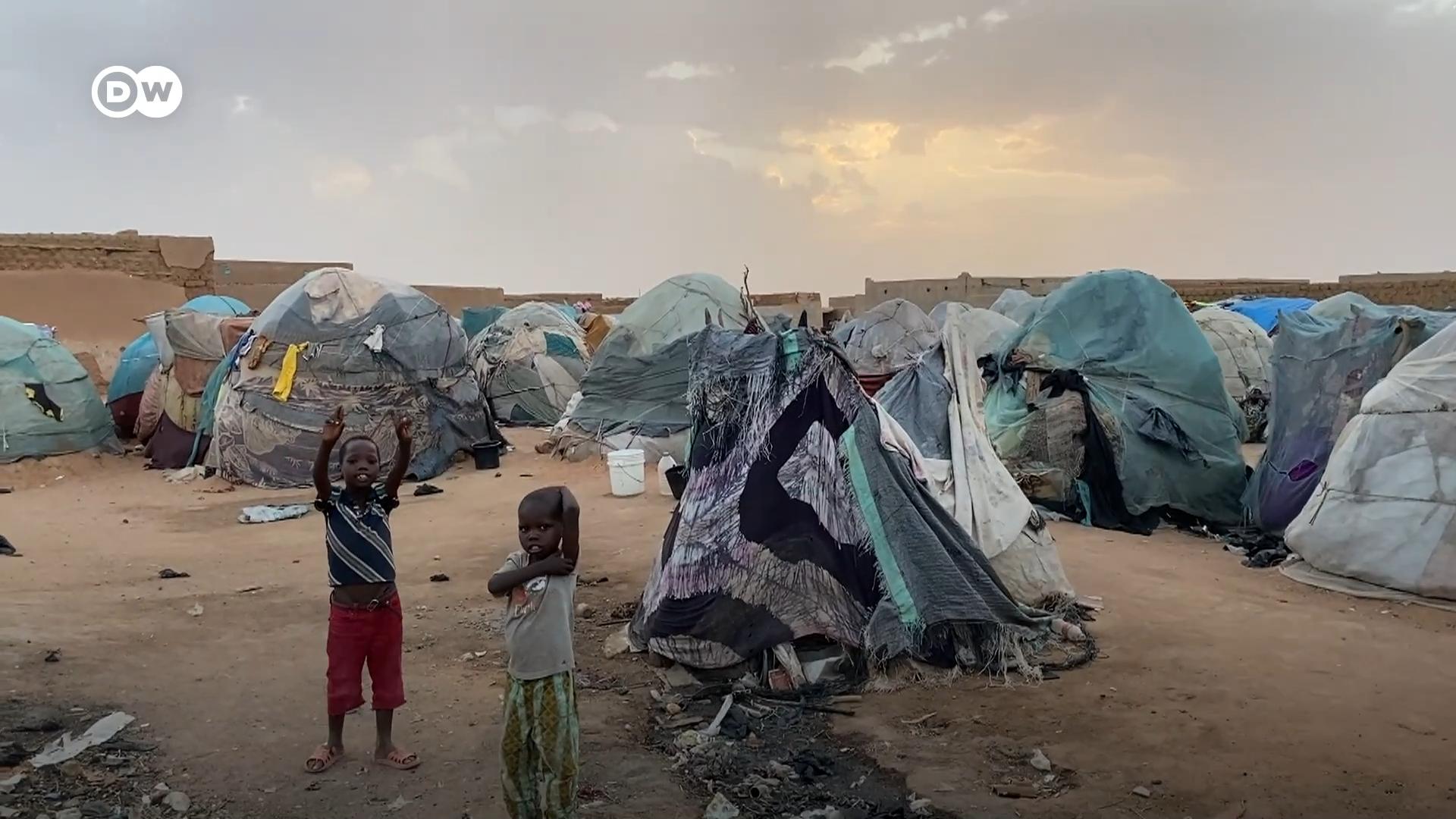 Au Niger, la misérable vie dans les ghettos d’Agadez – DW – 22/08/2022
