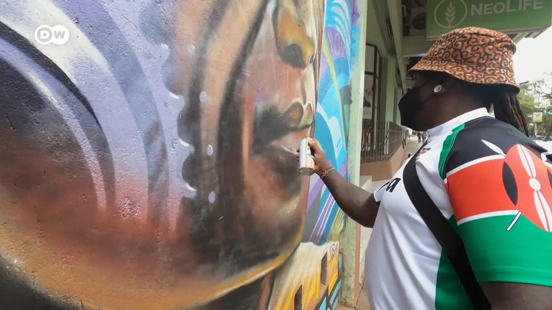 Rencontre avec Bankslave, père spirituel du graffiti kenyan – DW – 23 ...