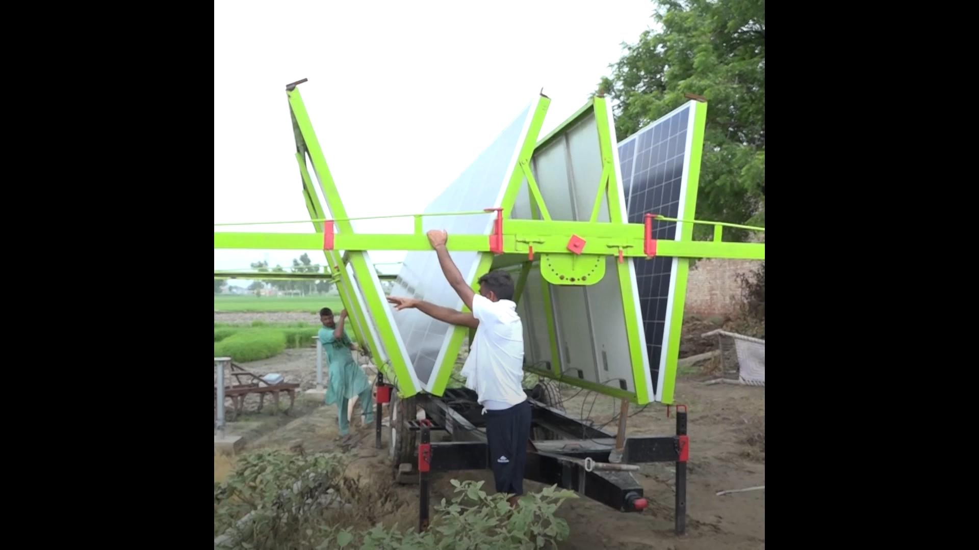 Panel surya mobil untuk pengairan lahan pertanian di India – DW – 04.04 ...