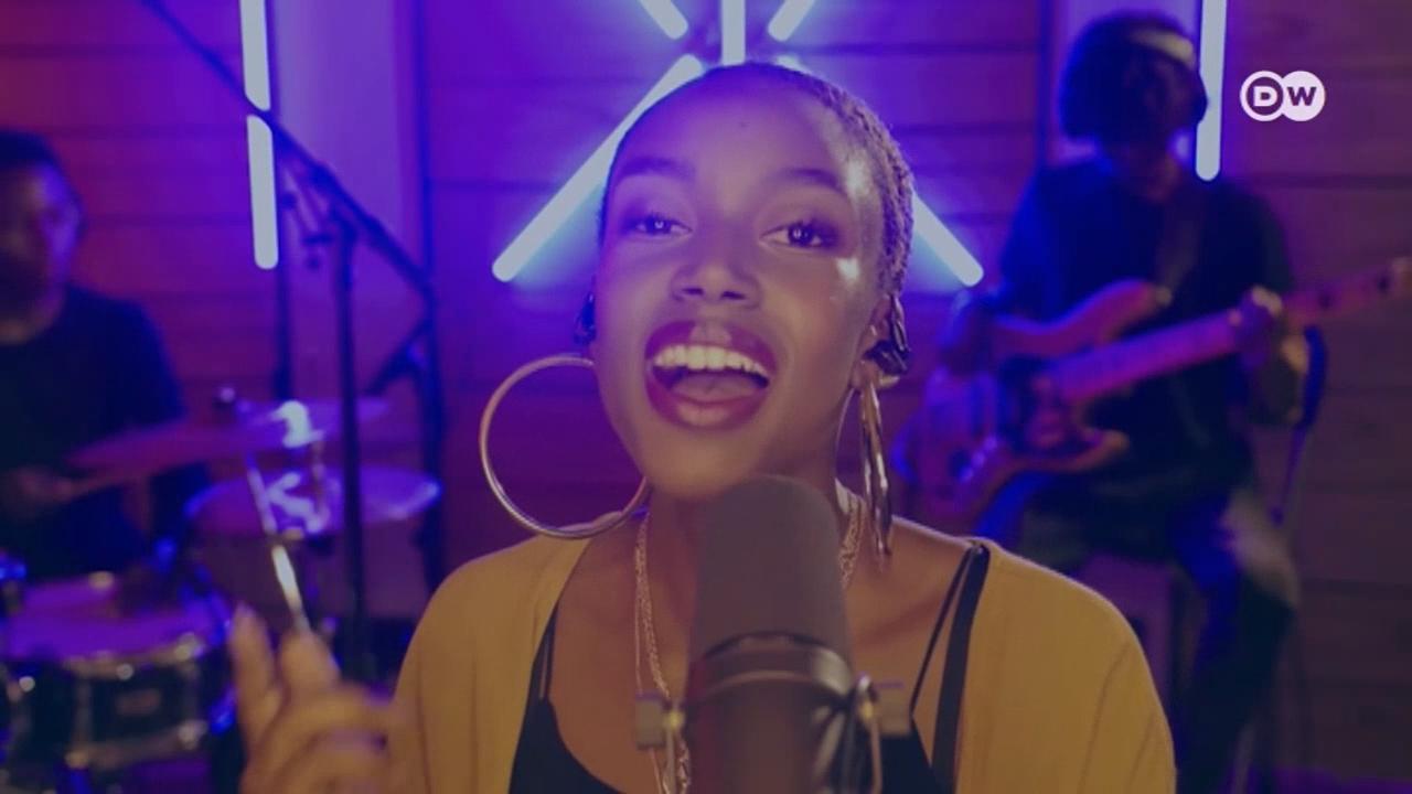 Karun: "Com a música, de volta ao Quénia" – DW – 25/08/2021